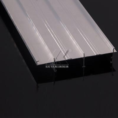 Cina OEM di alluminio asiatico sudorientale d'installazione facile di profilo per Windows scorrevole in vendita