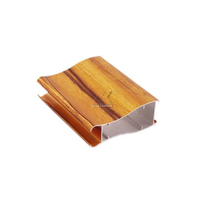 China Factory Price Wood Grain Aluminium Extrusion Profile for Door and window à venda