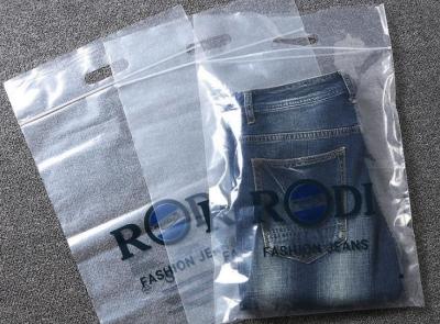 el totalizador cortado con tintas plástico transparente de la manija imprimió los bolsos reconectables de los bolsos del zplock del logotipo para el embalaje cosmético del regalo de la ropa