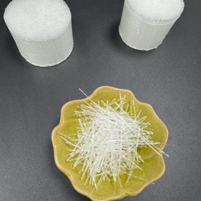 China Polypropyleenvezel productgolfvorm voor betonnen versterking en vulmateriaal toepassing Te koop