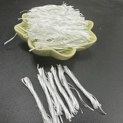 China De het Materiaalpp Vezel van het Bulidingspolymeer verdraaide Knoestige Vorm 500T voor Bestand Barst Te koop