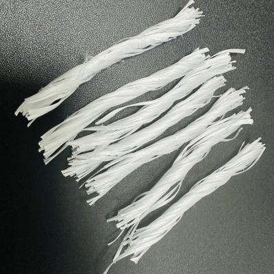 China La forma arracimada torcida fibra gris de Biture PP para que el refuerzo se agriete resiste y hormigón en venta