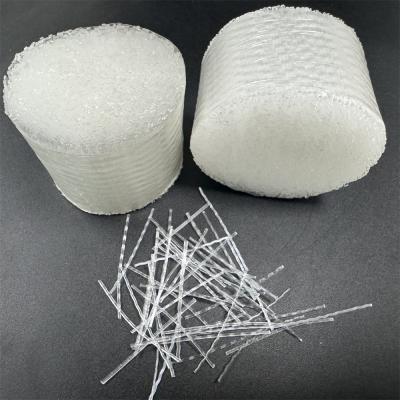 China Aditivo de ingeniería civil de fibra macro de PP de forma de onda 24-60 mm para refuerzo de cemento y anti-carcaje en venta