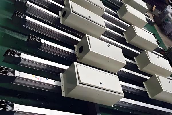 Quality Plug In Electrical Busduct 800A-1250A Dense Enclosed Cable Busway for sale