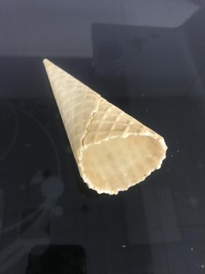 Cina Cono gelato 10kg/H che fa la macchina completamente automatica multifunzionale in vendita