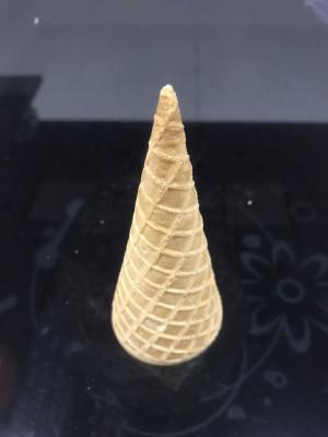 中国 シュナイダーPLCのコントローラーが付いている機械を作っている精密アイスクリーム・コーン 販売のため