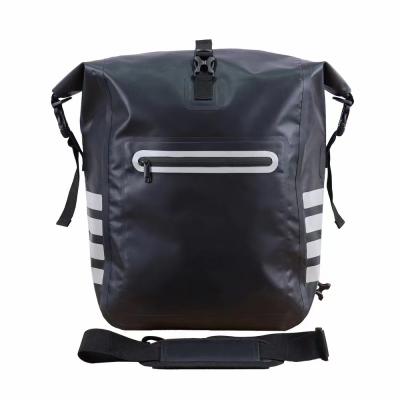 Cina 500D PVC Tarpaulin Bike Seat Tail Trunk 20L Borsa portapacchi posteriore per bicicletta impermeabile in vendita