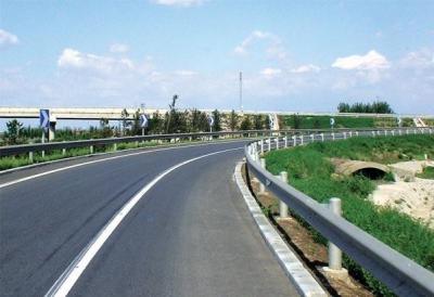 China Q 235 Steel Frame Structure Galvanized Steel Q345 Highway Guardrail for sale