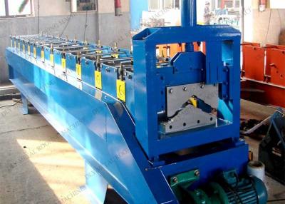 Cina le mattonelle di tetto di coperchiamento di 14mm Ridge Cap Roll Forming Machine 50HZ rotolano precedente in vendita