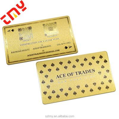 China Custom Membership VIP Business Cards With Qr Code Luxury Plated Embossed Black and Gold Edge for sale