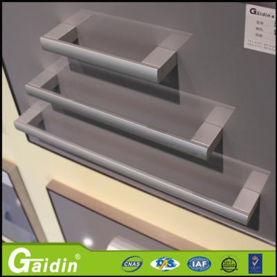 China kitchen accessories dresser powder coated aluminum furniture handle for sale