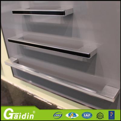 China bedroom wardrobe kitchen accessories foggy siver aluminum furniture handle for sale