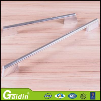 China Aluminum Door Handles Cabinet Handles Kitchen Aluminum Profile Handles for sale