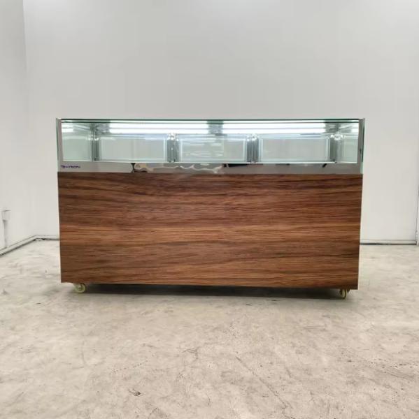 Quality Merchandiser Cake Display Freezer Countertop Bakery Display Case Refrigerated for sale