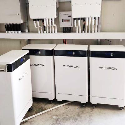 Cina 10kw 15 Kwh Batteria agli ioni di litio 48v 100ah 200ah Per il sistema solare in vendita
