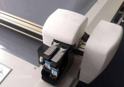 China Ink Supply Flatbed Inkjet Cutting Plotter for sale