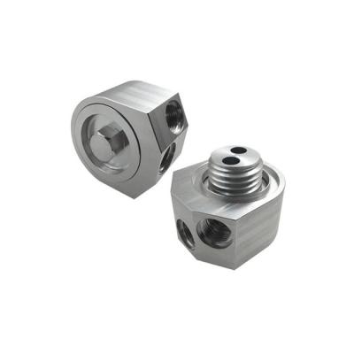 Cina il CNC di precisione di sS316L ha lavorato le parti a macchina di metallo che lavorano 0.01-0.05mm a macchina in vendita
