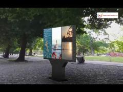 ip66 waterproof outdoor digital signage  triple lcd display 1920×1080