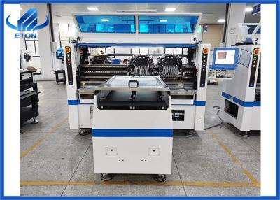 Cina Velocità eccellente 50W per qualsiasi lunghezza della macchina di disposizione di SMT delle teste di FPCB 136 in vendita