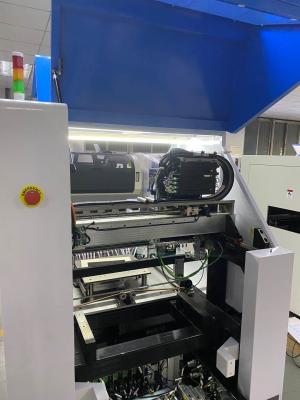 China Led Bulbs Tube Video Pick And Place Machine Full Automatic Visional Opetation for sale