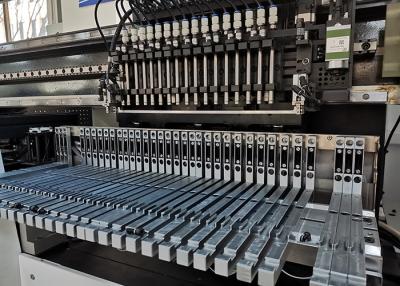 China Picareta do de alta capacidade da máquina dupla da montagem de SMT do braço e máquina profissionais do lugar à venda