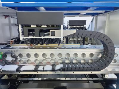 Cina Scelta della doppia del modulo LED della lampadina lampadina della base operazionale di dispersione e macchina ad alta velocità del posto in vendita