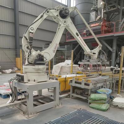 China Robotic Automatic Box Palletizer Industrial Load 120-210kg Customizable Solutions for sale