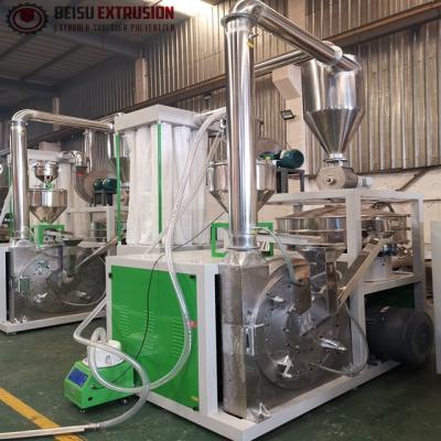 China Pulverizer-Maschine PET 20mesh Siemens mit Wasser-Kühler-Kühlsystem zu verkaufen