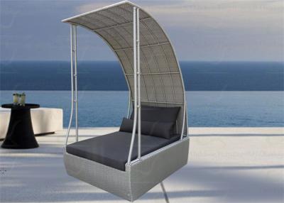 China Outdoor Patio Daybed Rattan Beach Bed Wicker Sunbed with Sunshade for sale