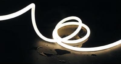 Cina Tubo LED in silicone da 22 mm flessibile a 360 gradi per illuminazione decorativa in vendita