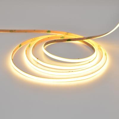 Cina luce di striscia bianca calda di 4mm LED, 3000K 6000K striscia della PANNOCCHIA LED da 12 volt in vendita