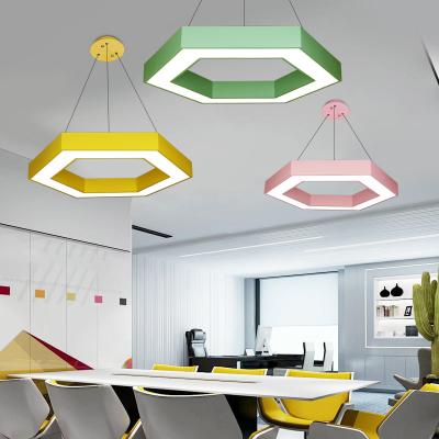 Cina Luci lineari galvanizzate nere del LED, luce magnetica messa di alluminio della pista del LED in vendita