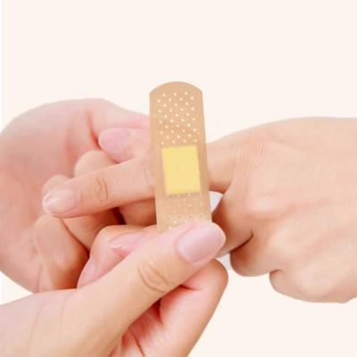 China Ruw materiaal vrijgeven Papier Eerste Hulp Gips maken en verpakken machine KC-2000-E Te koop