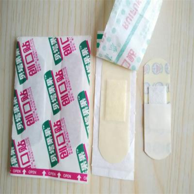 Cina Macchina per la produzione di cerotti medici adesivi completamente automatici KC-360N-D per il gesso di primo soccorso in vendita