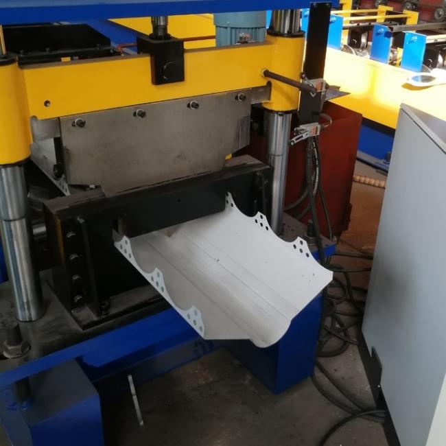 Hydraulic Punching Ridge Cap Roll Forming Machine Perforation 10m/Min 4