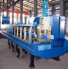 Cina Rotolo portatile di Guttering dell'acqua del metallo di Galavanzied che forma velocità a macchina 12-15m/min in vendita