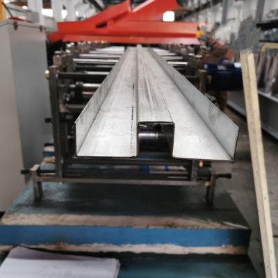 China M Sigma Purlin Roll Forming Machine 1.5mm-3mm Thickness With Saw Cutting for sale
