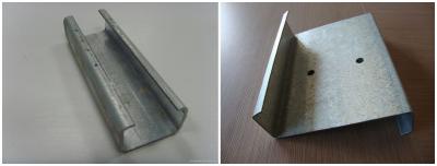Cina lo spessore di 4mm ha galvanizzato il rotolo del Purlin dell'acciaio la C Z che forma la macchina con i punti della trasmissione 17 del cambio di formazione in vendita
