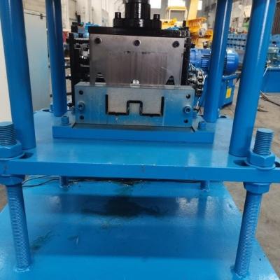 중국 PLC 제어와 2.0Mm CZ 중도리 롤 성형기 Ｍ 프로필 판매용