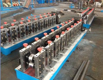 중국 직류 전기를 통한 강철 L 장식 못 및 기계 5 - 12 M/분을 형성하는 궤도 짜맞추는 목록 판매용