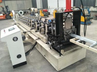 中国 機械を形作るフル オートマチックCZの母屋ロール1.5 - 3.0mmの厚さ15 M/Min 販売のため