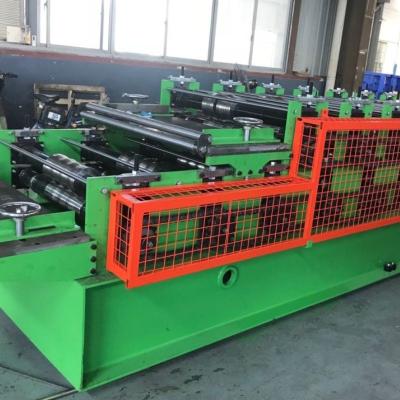 中国 Rのパネルはタイル12m/Minのための機械を形作る二重層ロールを波形を付けた 販売のため