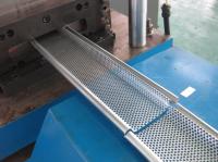 China Rolling Shutter Roll Forming Machine 5.5kw Main Motor 0.8-1.2mm Sheet Thickness for sale
