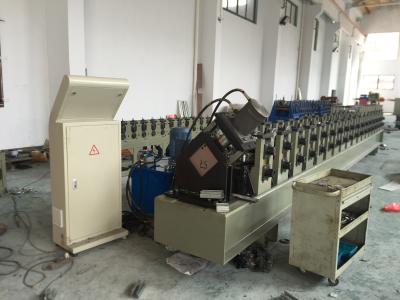 中国 7m * 1.4m * 1.4m運転される機械5000KG鎖を形作るPLCの制御システムの棚ロール 販売のため