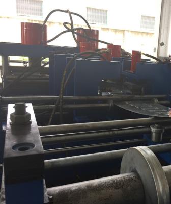 Cina Rullo trasportatore del cavo del sistema di controllo dello SpA che forma la catena della macchina guidata 13m * 1.4m * 1.4m in vendita