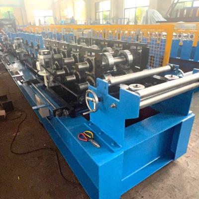 中国 機械ライト級選手の高力亜鉛によって塗られる鋼鉄2.0mmを形作るカスタマイズされたCの母屋ロール 販売のため