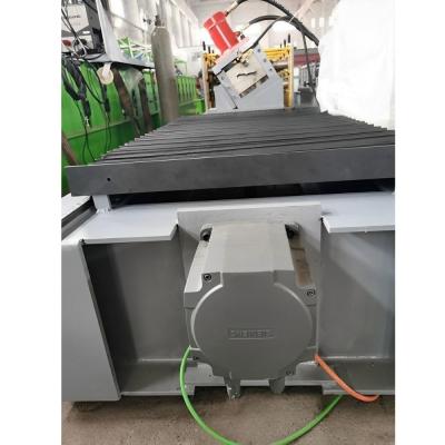 중국 PPGI GI Al 100-200mm 폭 조정할 수 있는 루버 천정 날개열 키일 롤 성형기 판매용