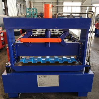 Machine de formage de rouleaux de panneaux de toiture de gabarits R-72 et R-101