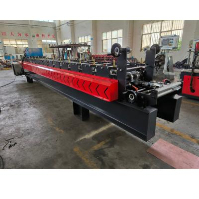China 12' 16' 18' Largeur réglable à rouleaux de couture debout for sale