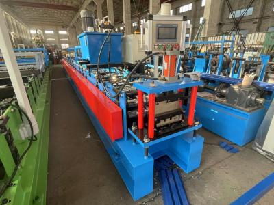 China 0.4-0.7mm PPGI Metal Siding Roll Forming Machine For Wall Panel for sale